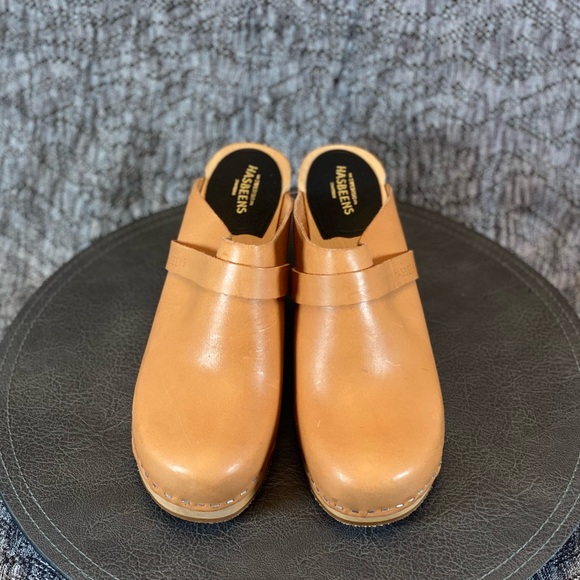 Swedish Hasbeens | Shoes | Swedish Hasbeens Slip In Classic Heeled Clog ...